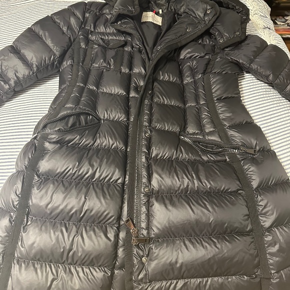 Moncler | Jackets & Coats | Moncler Hirma Hooded Down Puffer Coat Size ...